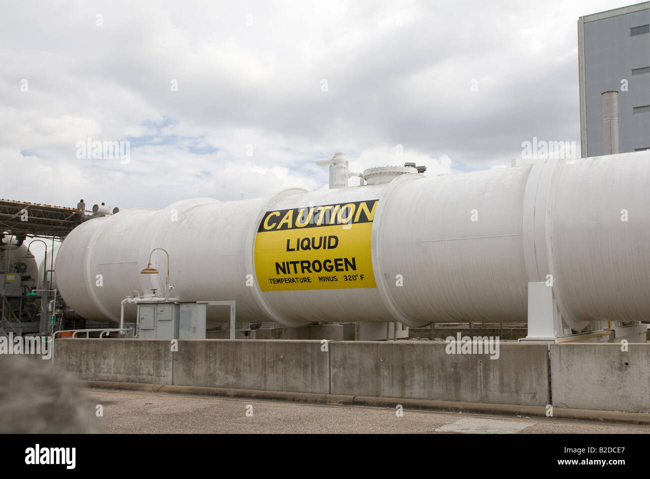 Large tank vessel full of liquid Nitrogen -273C- 0 kelvin National ...