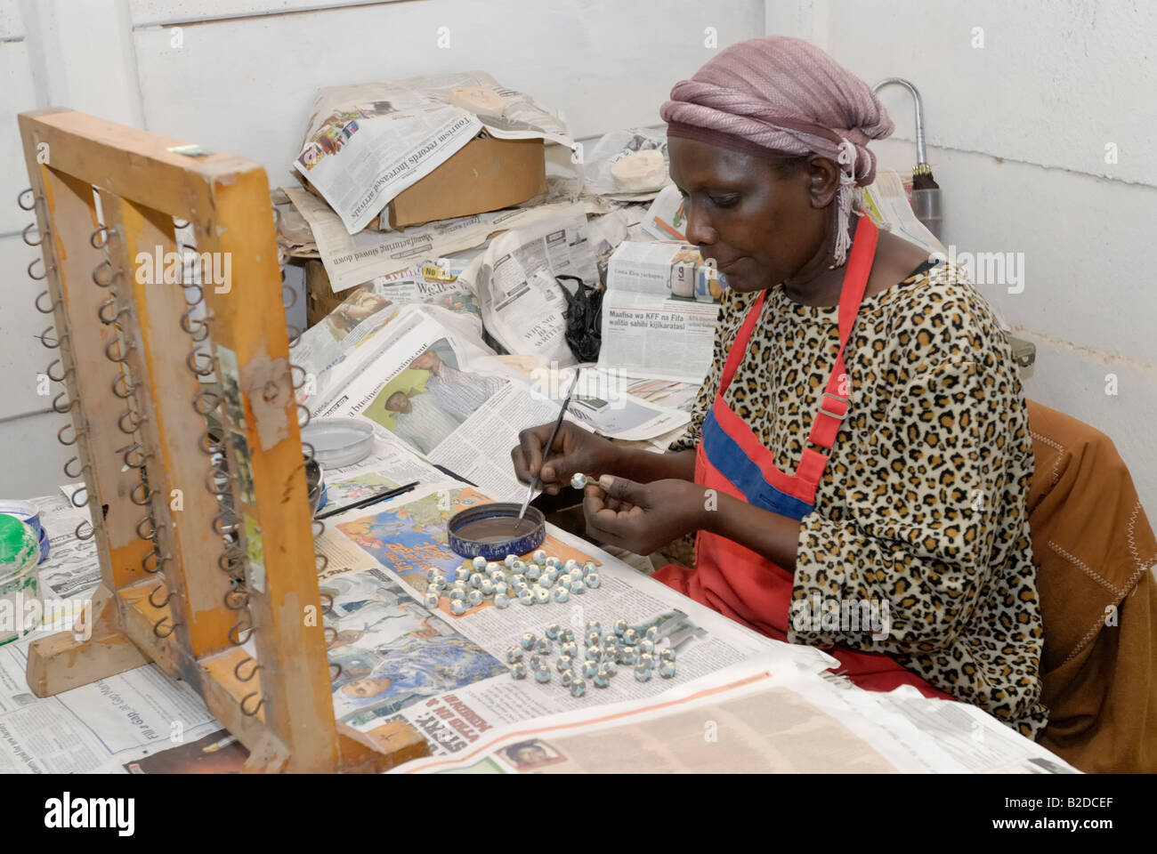 workshop of handmade ceramic beads jewellery and pottery Kazuri Project ...