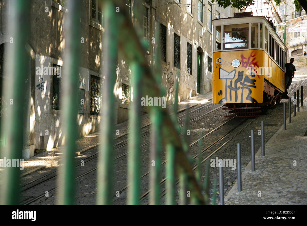 Elevador da Gloria funicular, Lisbon, Portugal Stock Photo - Alamy