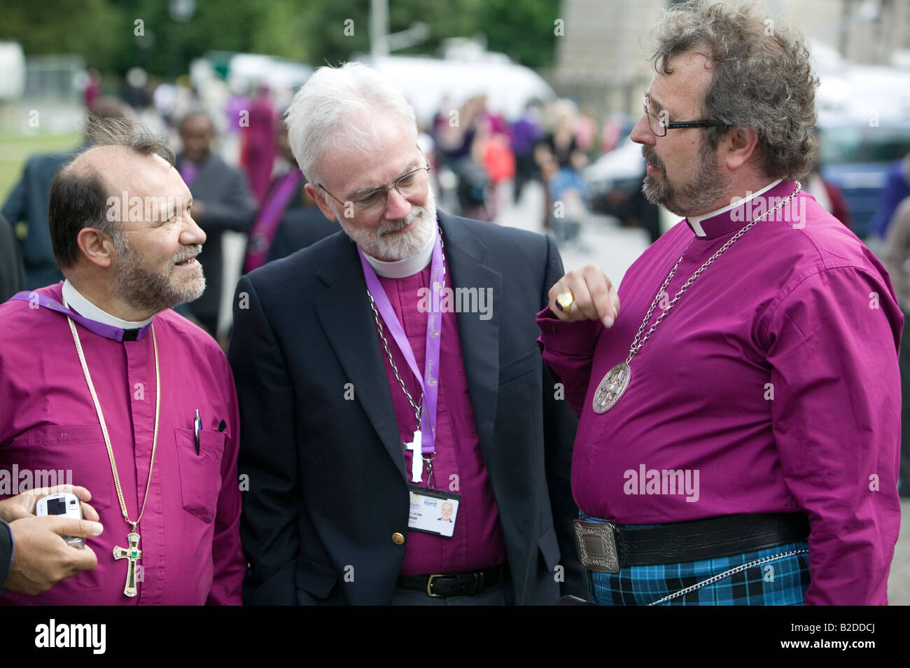 Bishops from across the Anglican Communion gather outside Canterbury ...