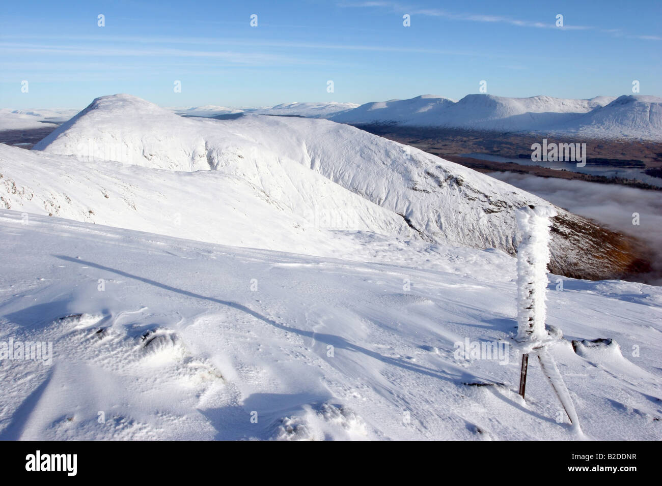 Looking across to Stob a Choire Odhair and Beinn Toaig from Stob ...