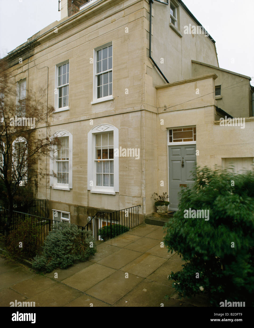 Victorian town house hi-res stock photography and images - Alamy