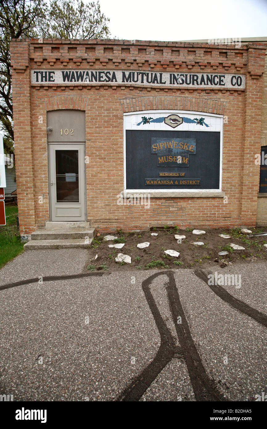 Wawanesa hi-res stock photography and images - Alamy