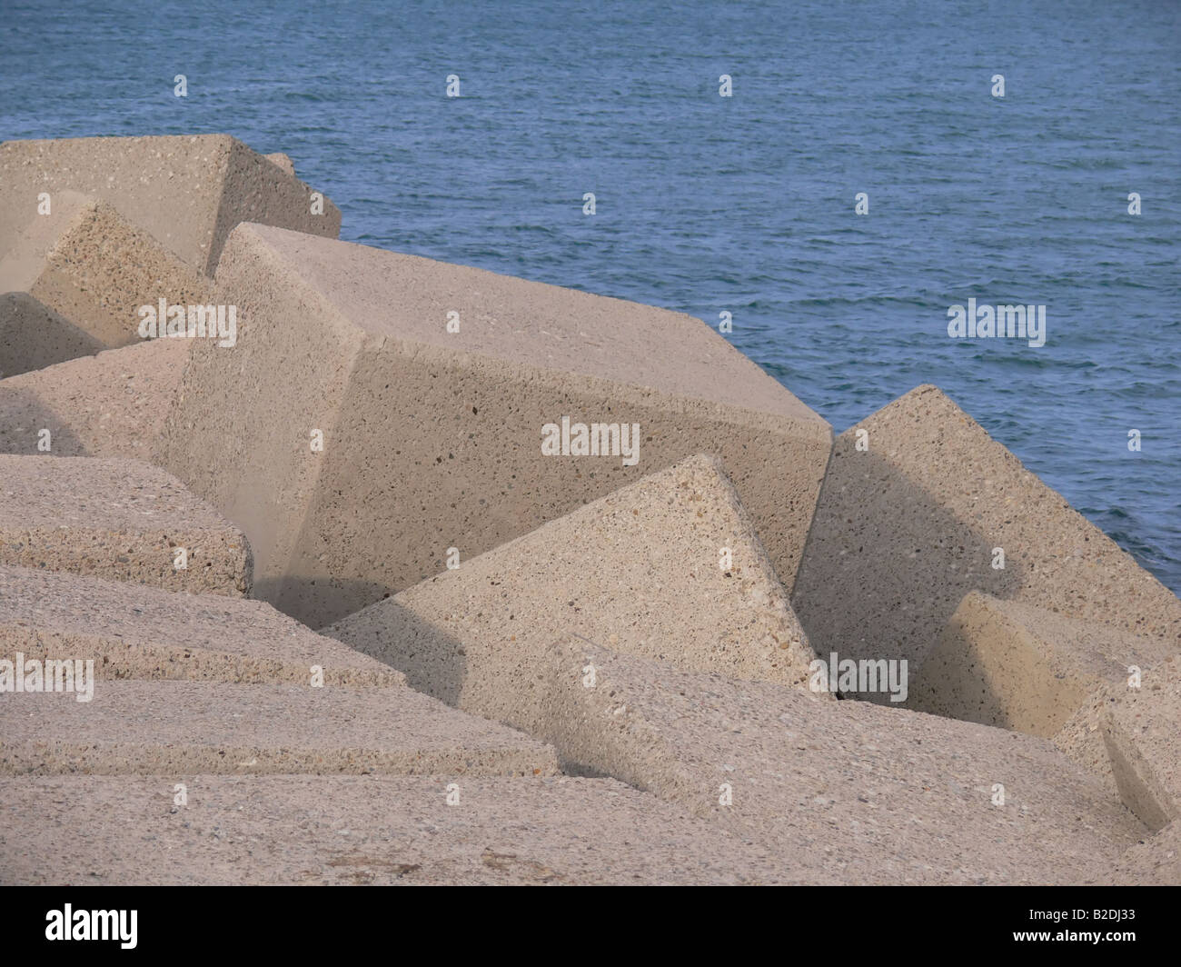 Concrete breakwaters hi-res stock photography and images - Alamy