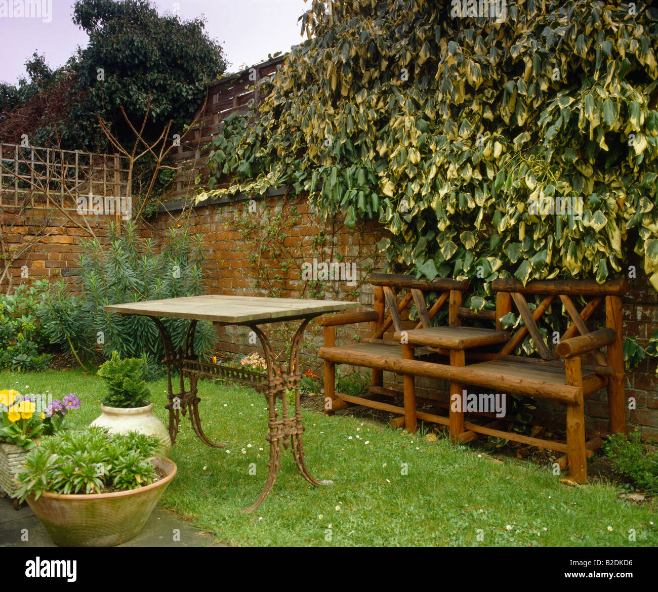Tables and benches hi-res stock photography and images - Alamy