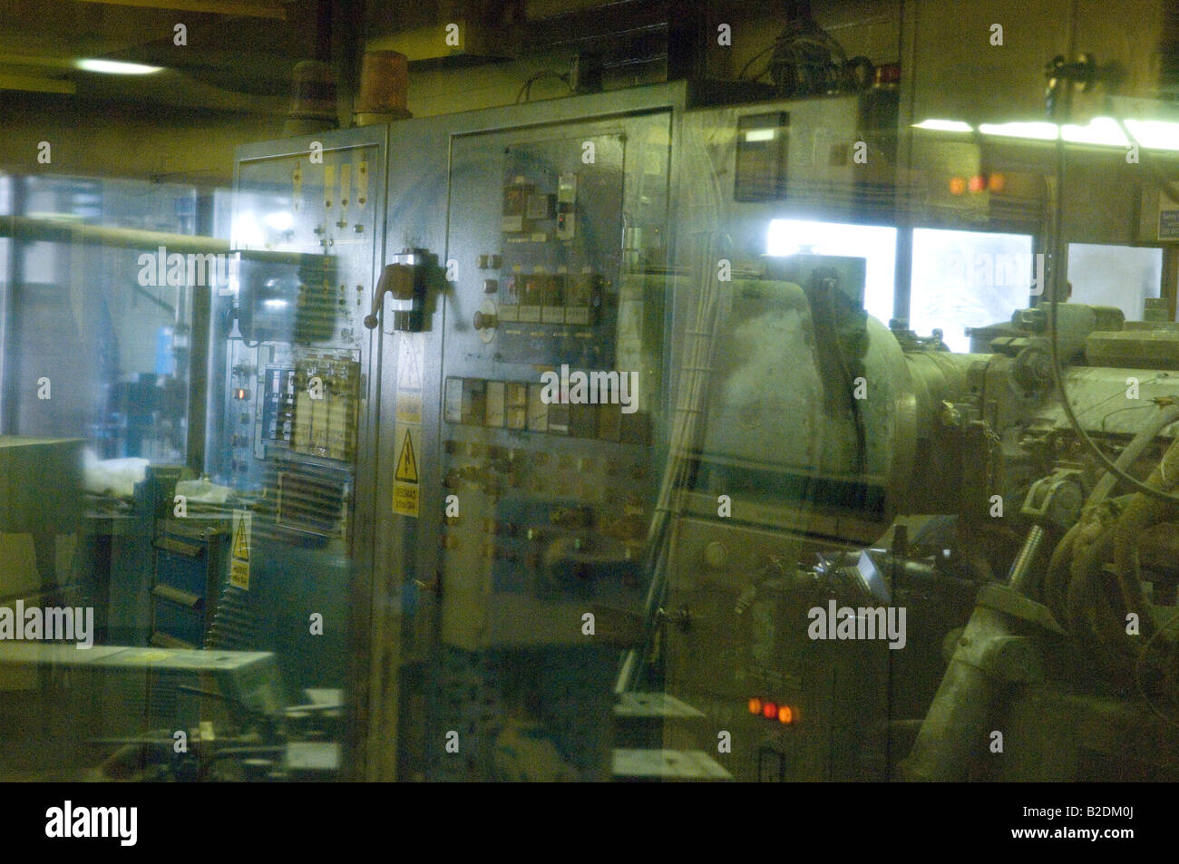 Engine assembly room hi-res stock photography and images - Alamy