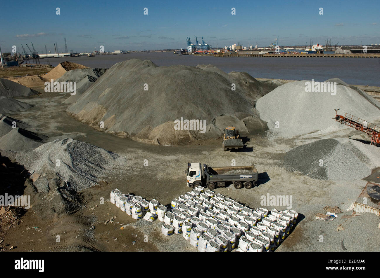 Portland limestone cement concrete hi-res stock photography and images ...