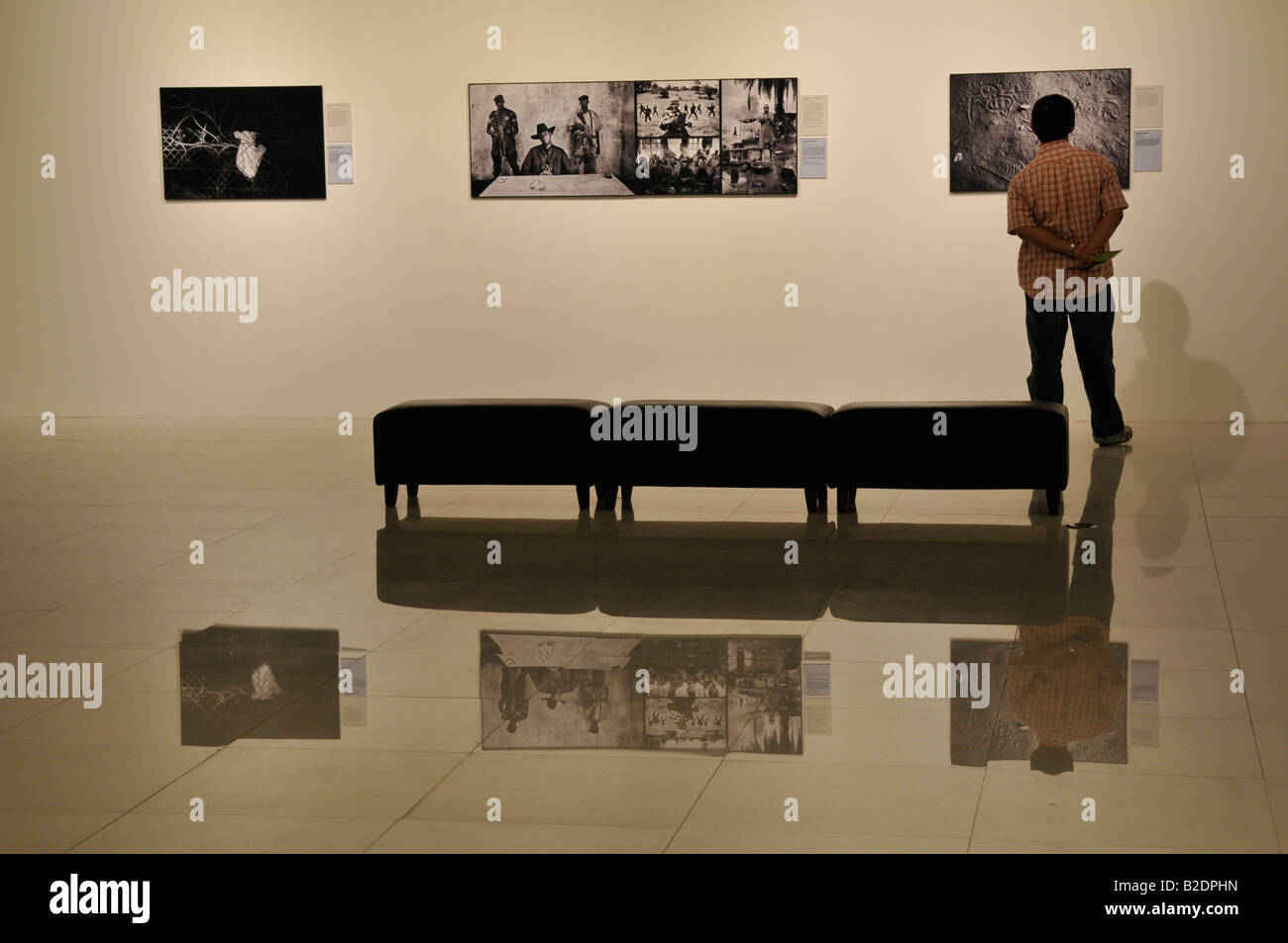 photographic exhibition(reflections),gallery at central world ...