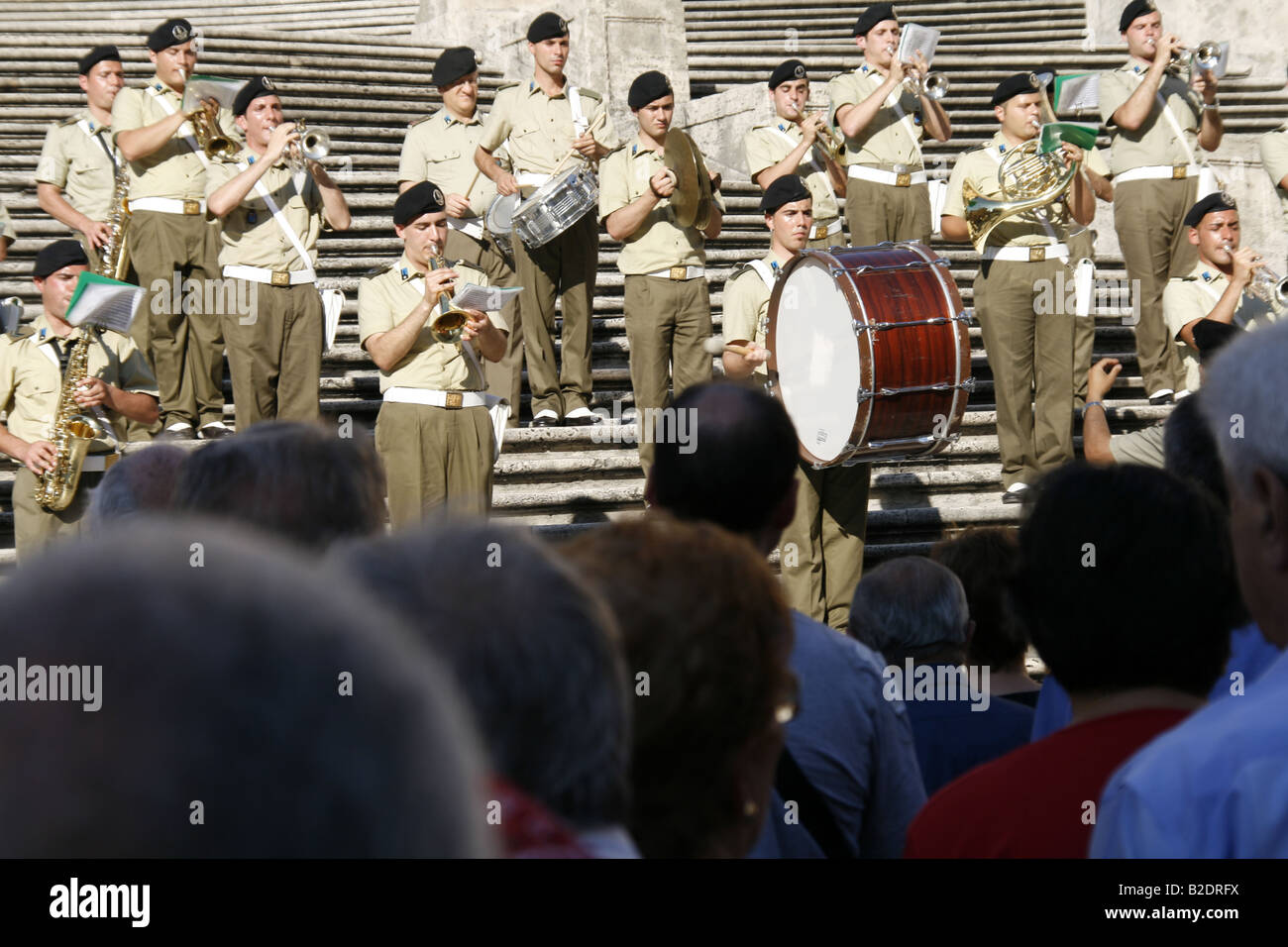 music band playing on spanish steps in rome Stock Photo - Alamy