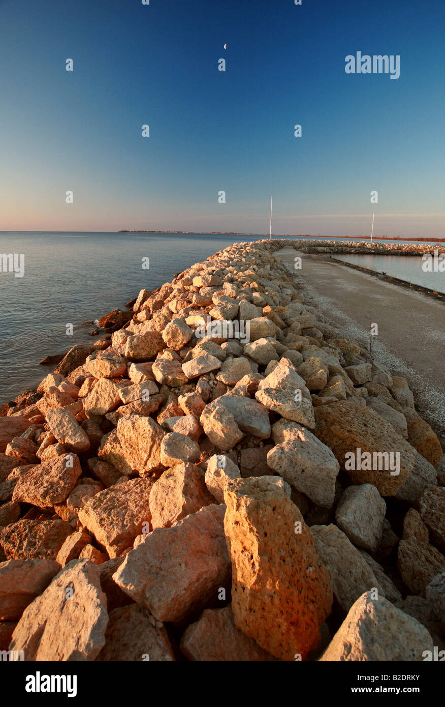 Breakwater along Lake Winnipeg Stock Photo - Alamy