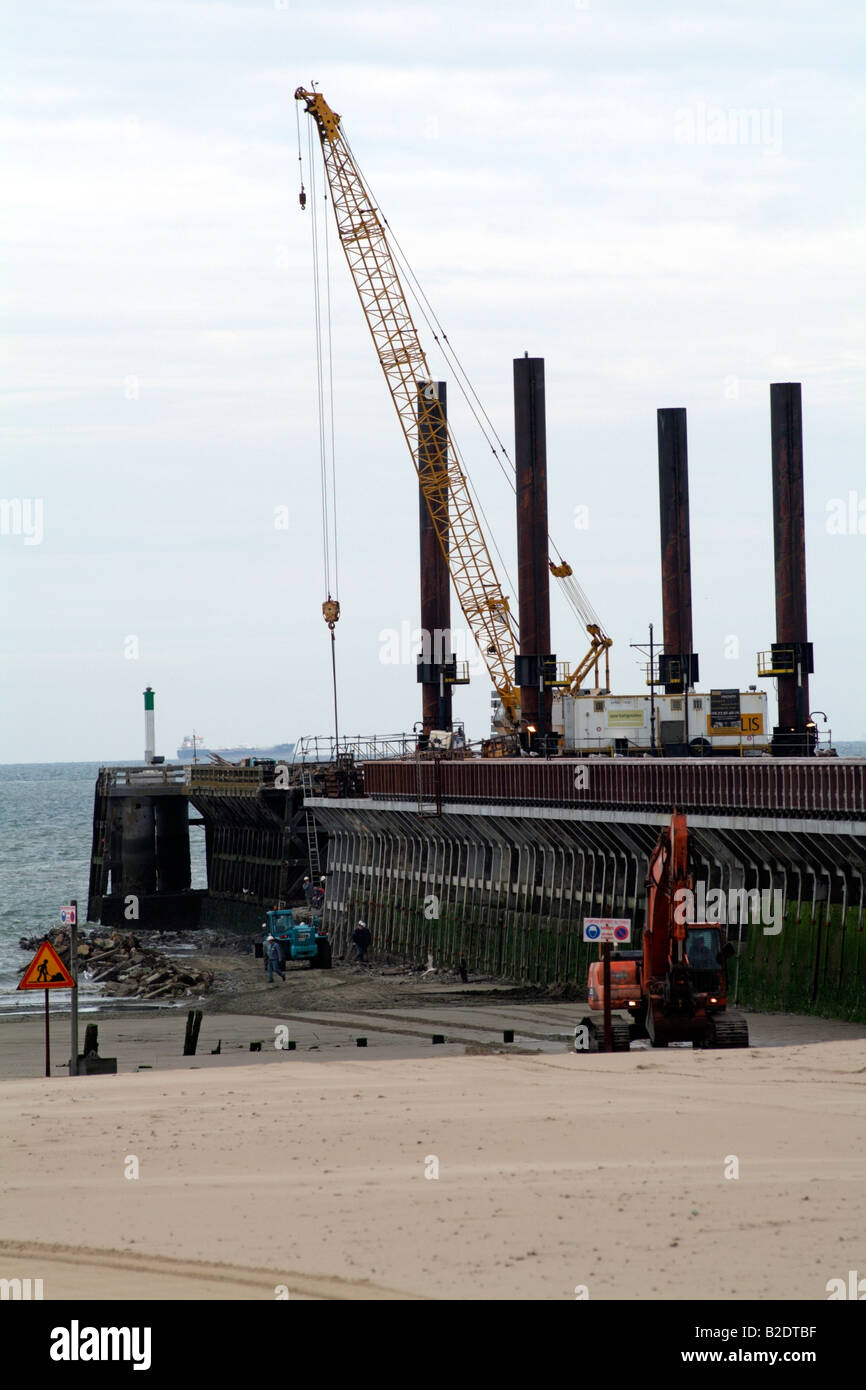 Coastal construction work hi-res stock photography and images - Alamy