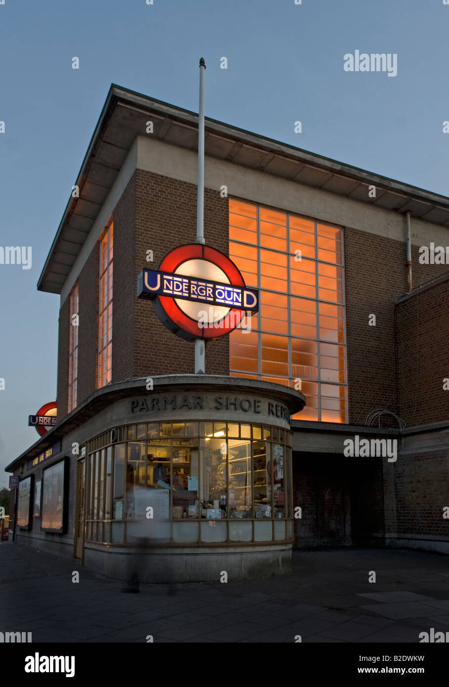 Rayners Lane London Underground Station Railway Piccadilly Line Charles ...