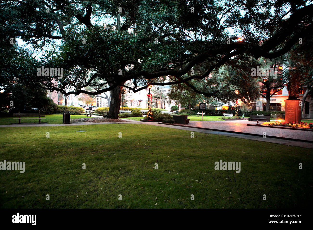 Reynolds square savannah georgia hi-res stock photography and images ...