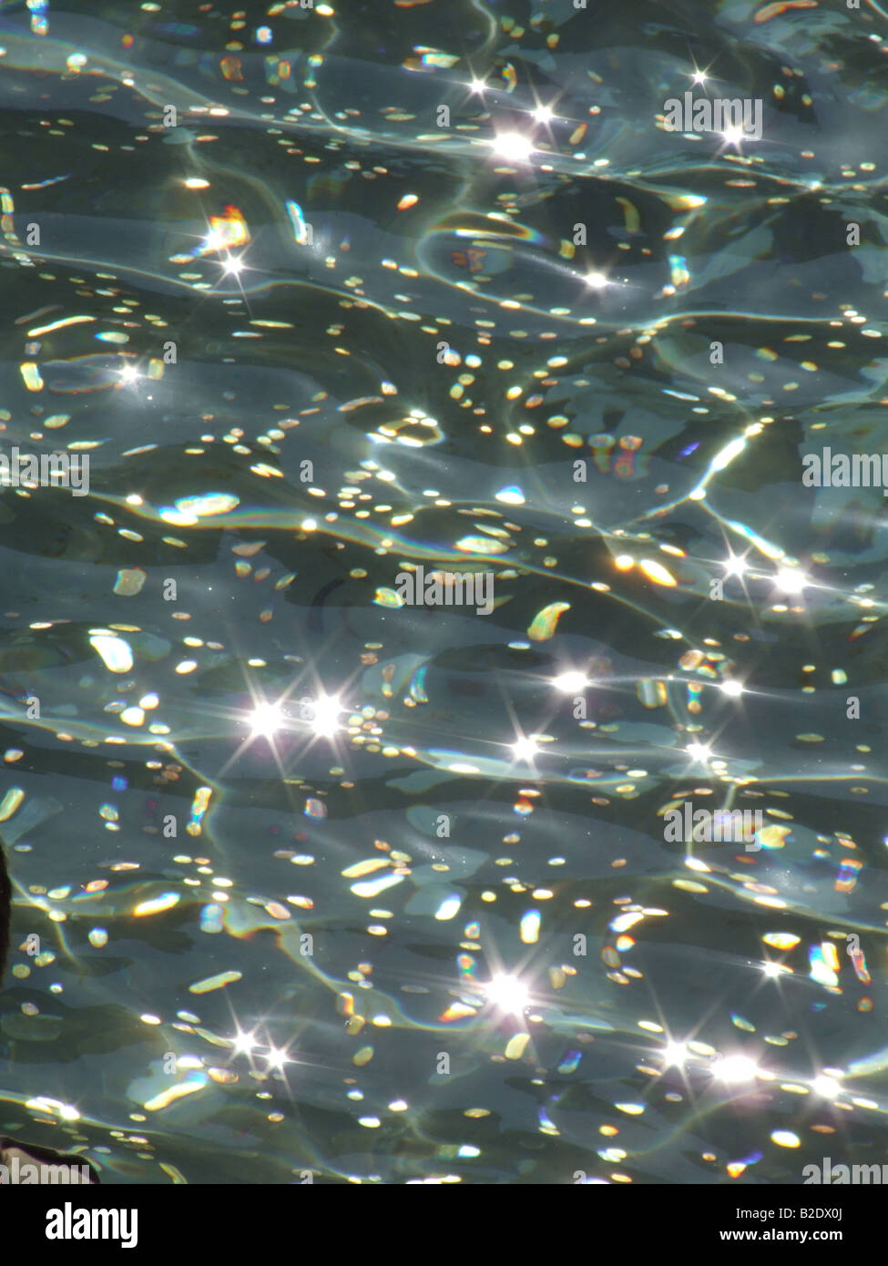 Fountain water wishing well coins hi-res stock photography and images ...