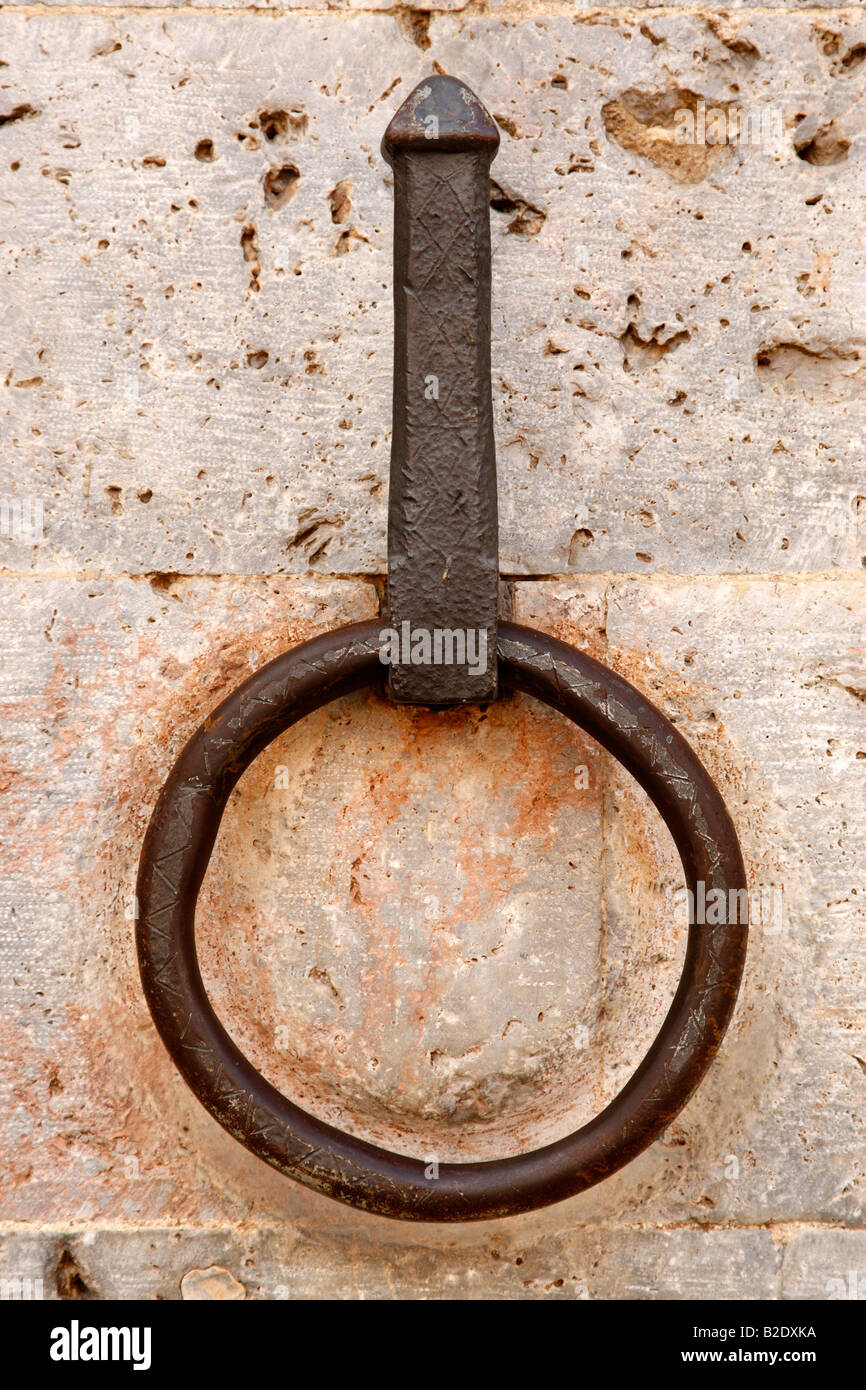 Iron horse hitching post hi-res stock photography and images - Alamy