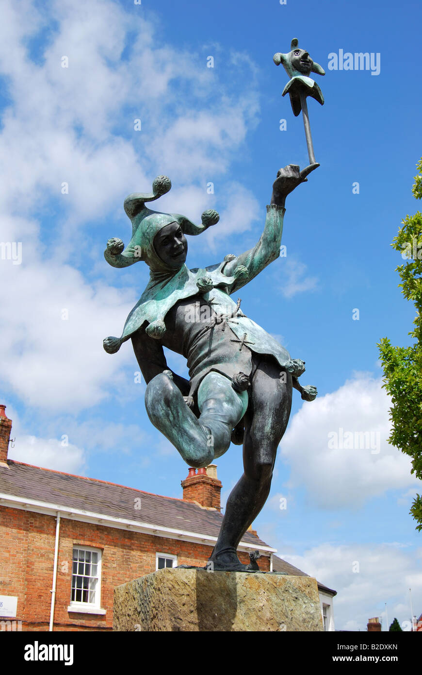 Statue of jester hi-res stock photography and images - Alamy