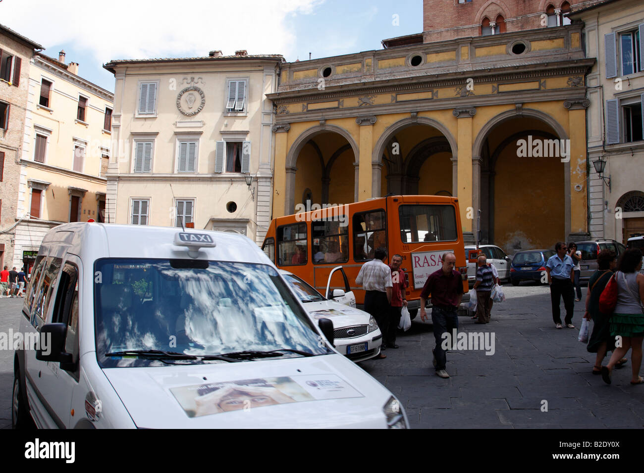 the taxi rank at piazza indipendenza siena tuscany italy europe Stock ...