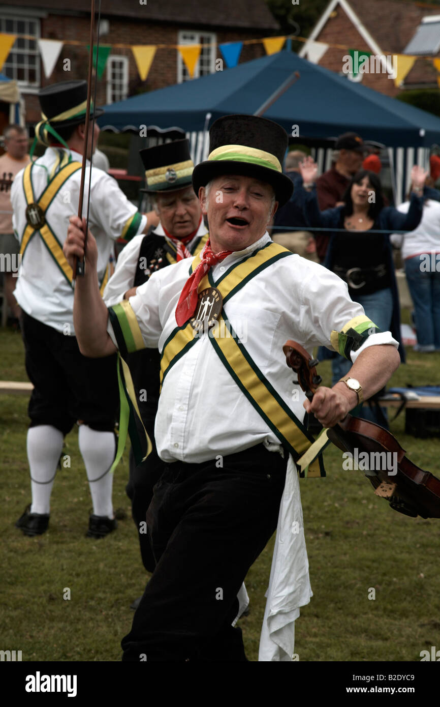 Morris men violin hi-res stock photography and images - Alamy