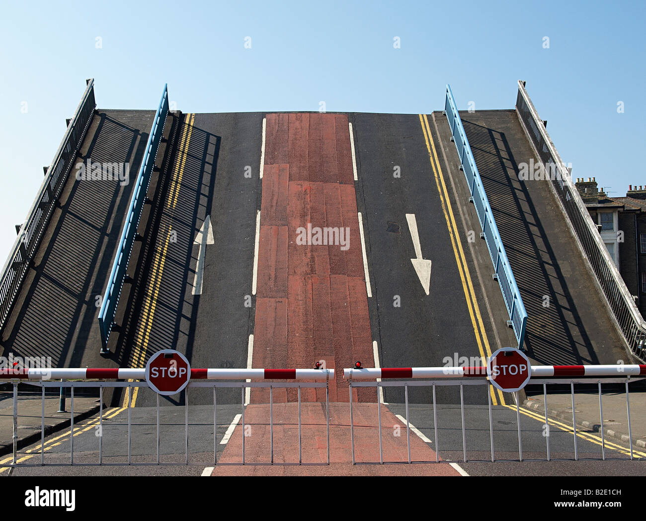 Bascule bridge lowestoft hi-res stock photography and images - Alamy
