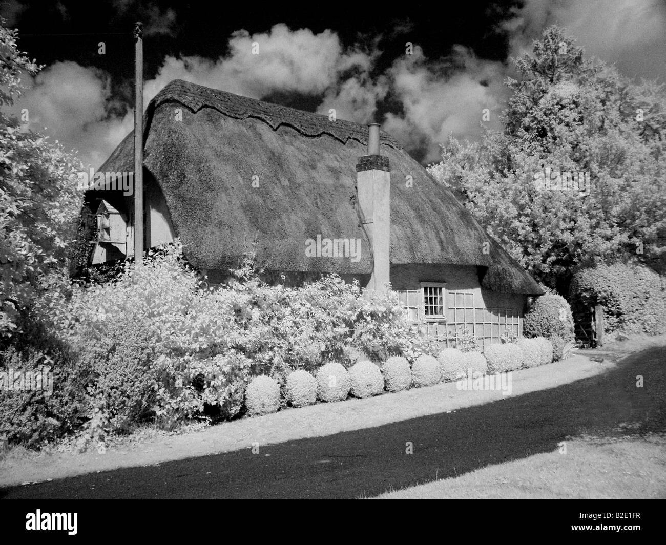 Cottage surreal hi-res stock photography and images - Alamy