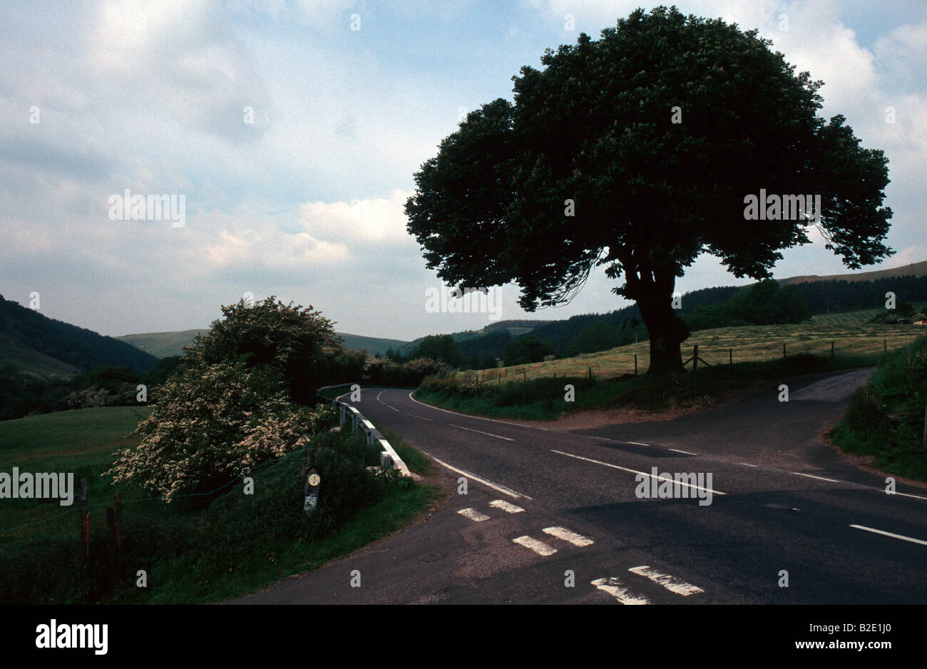 England country crossroads hi-res stock photography and images - Alamy
