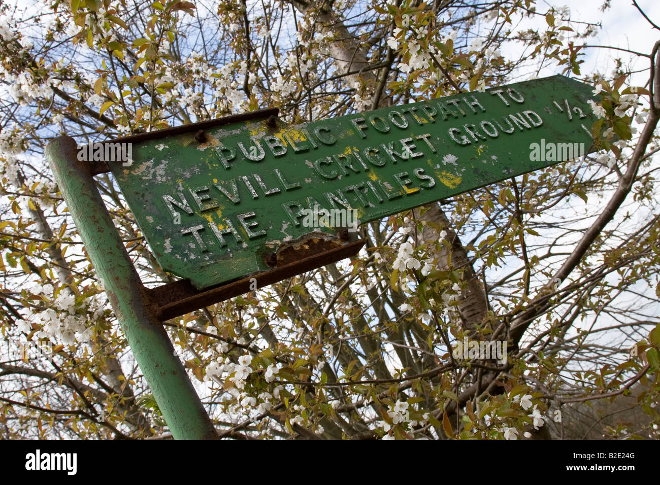 Old sign in Tunbridge Wells points to Public Footpath Nevill Cricket ...