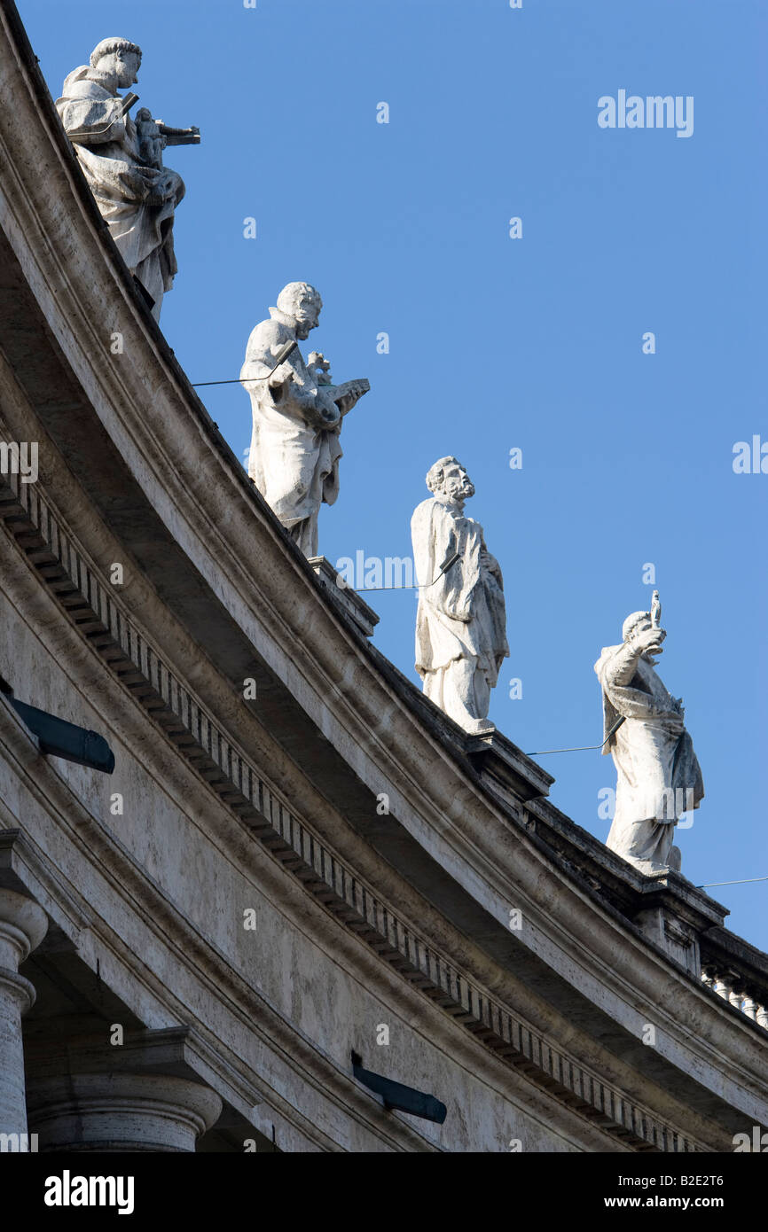 Statues in italy hi-res stock photography and images - Alamy