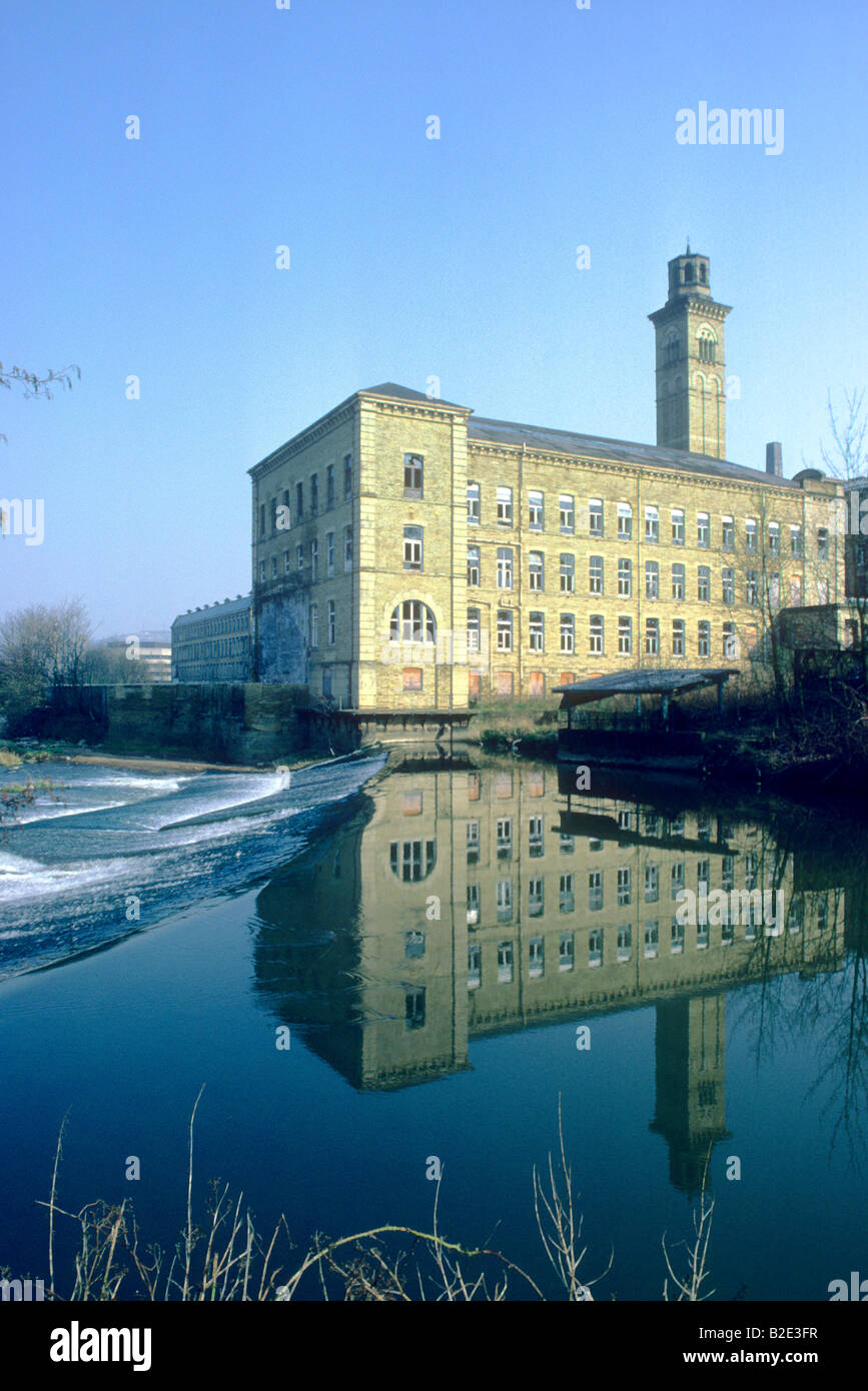 Titus salt mill hi-res stock photography and images - Alamy