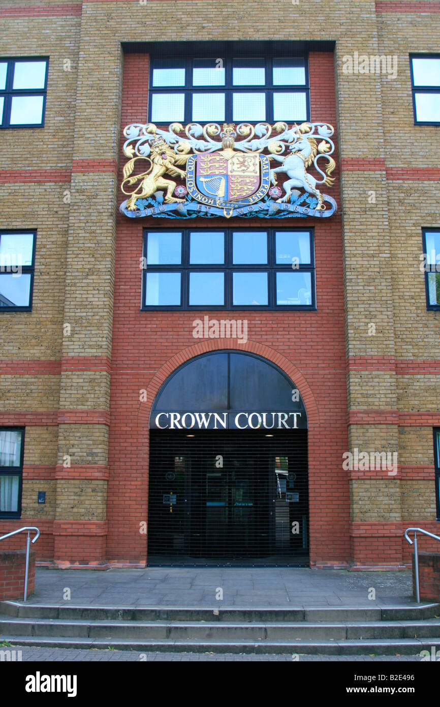 crown court St Albans town centre high street hertfordshire england uk ...