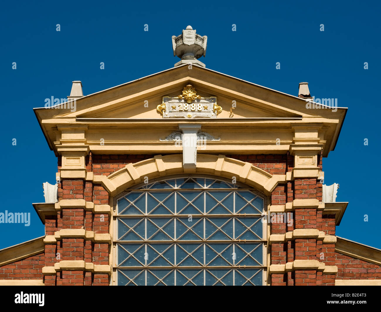 Vanha kauppahalli helsinki hi-res stock photography and images - Alamy