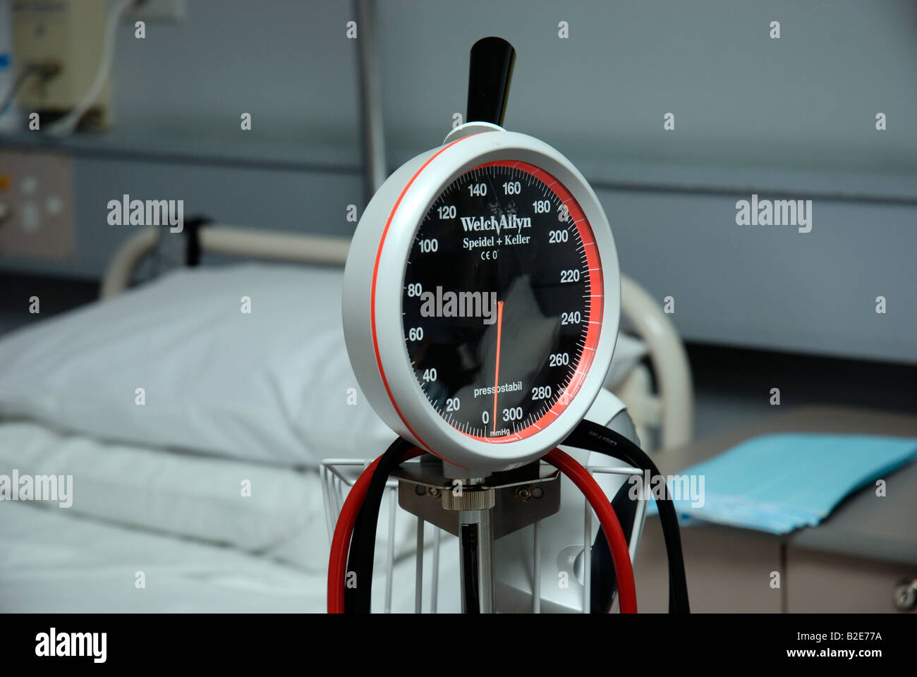 Blood pressure monitoring equipment in a hospital ward Stock Photo - Alamy