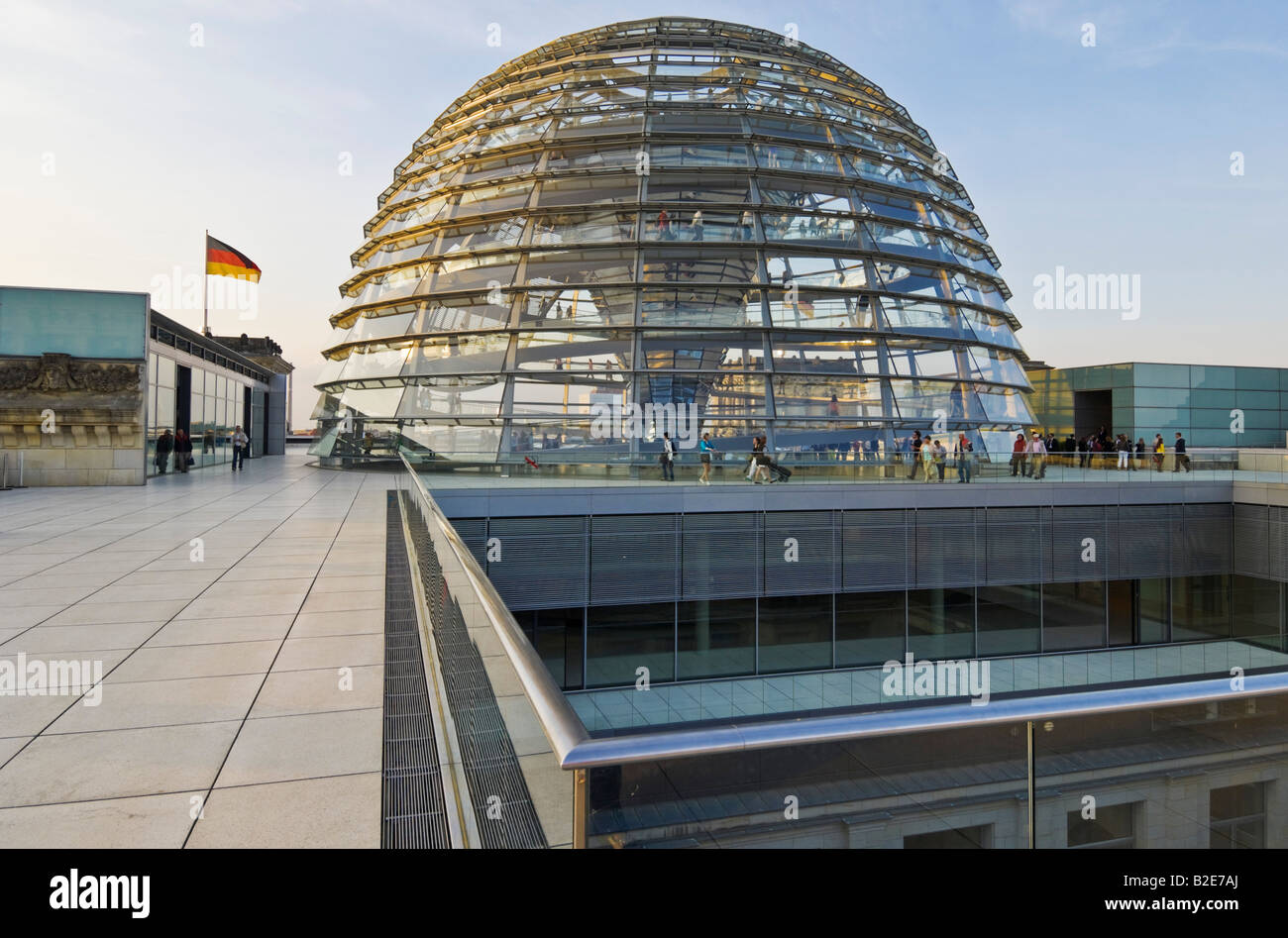 Berlin norman foster reichstag hi-res stock photography and images - Alamy