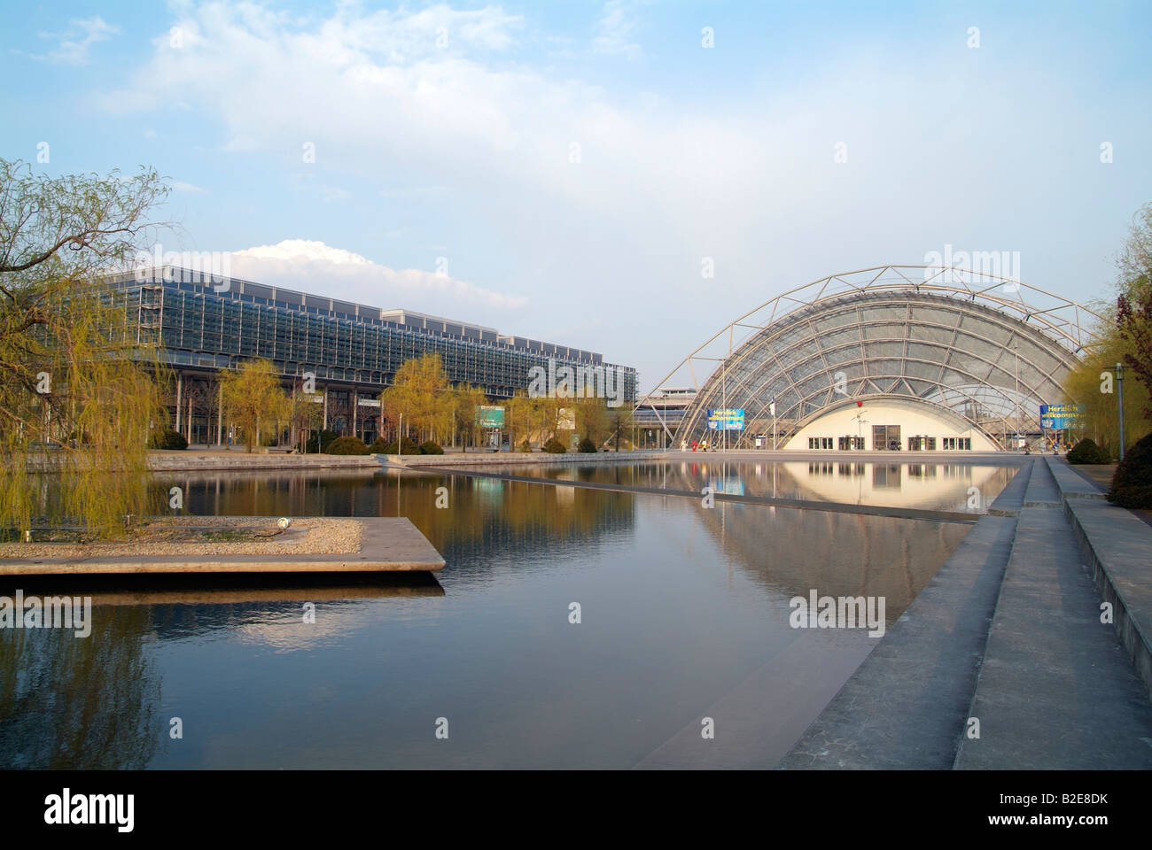 Trade fair building at waterfront Neue Messe Hamburg Germany Stock ...