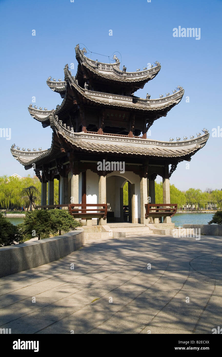Chinese arbour hi-res stock photography and images - Alamy