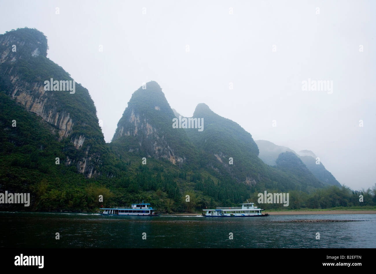 Guilin li river hi-res stock photography and images - Alamy