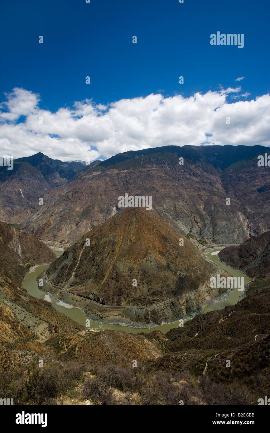 Jinsha river yunnan hi-res stock photography and images - Alamy