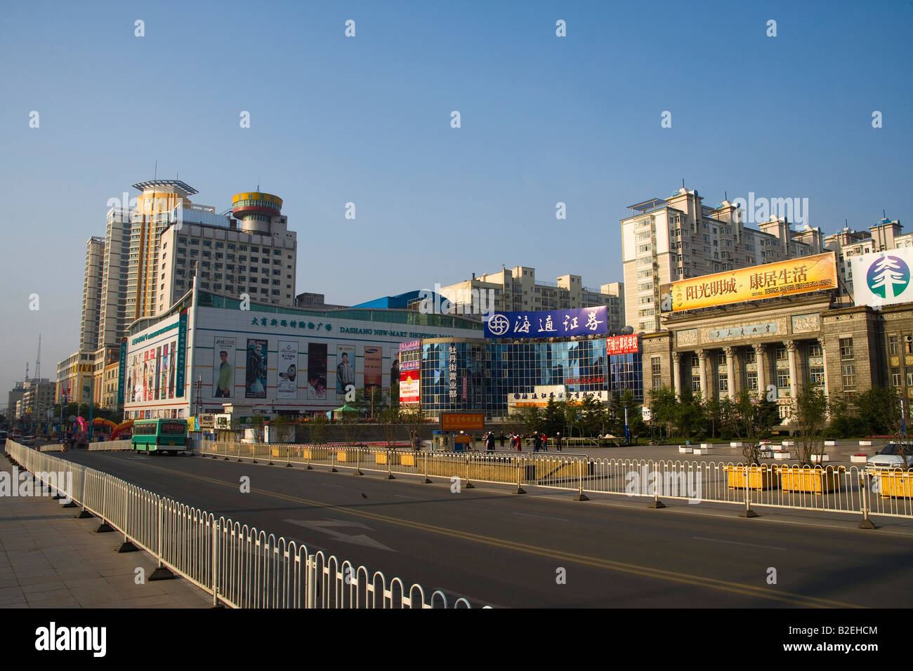 Mudan river hi-res stock photography and images - Alamy