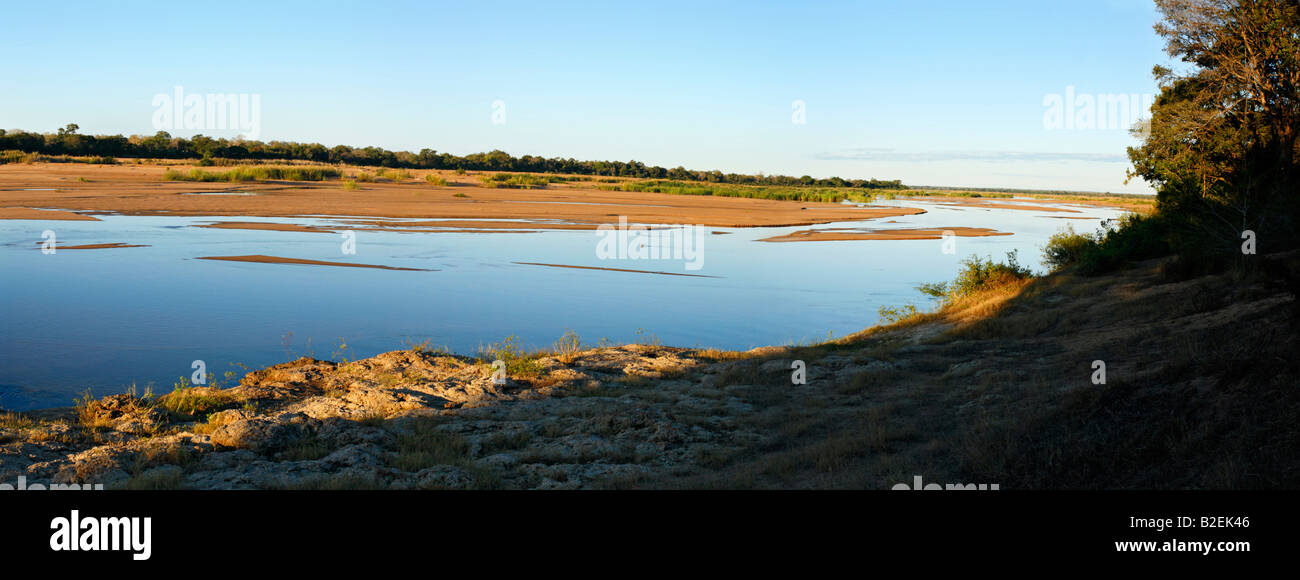 The Save River in the Zinave National Park Stock Photo - Alamy