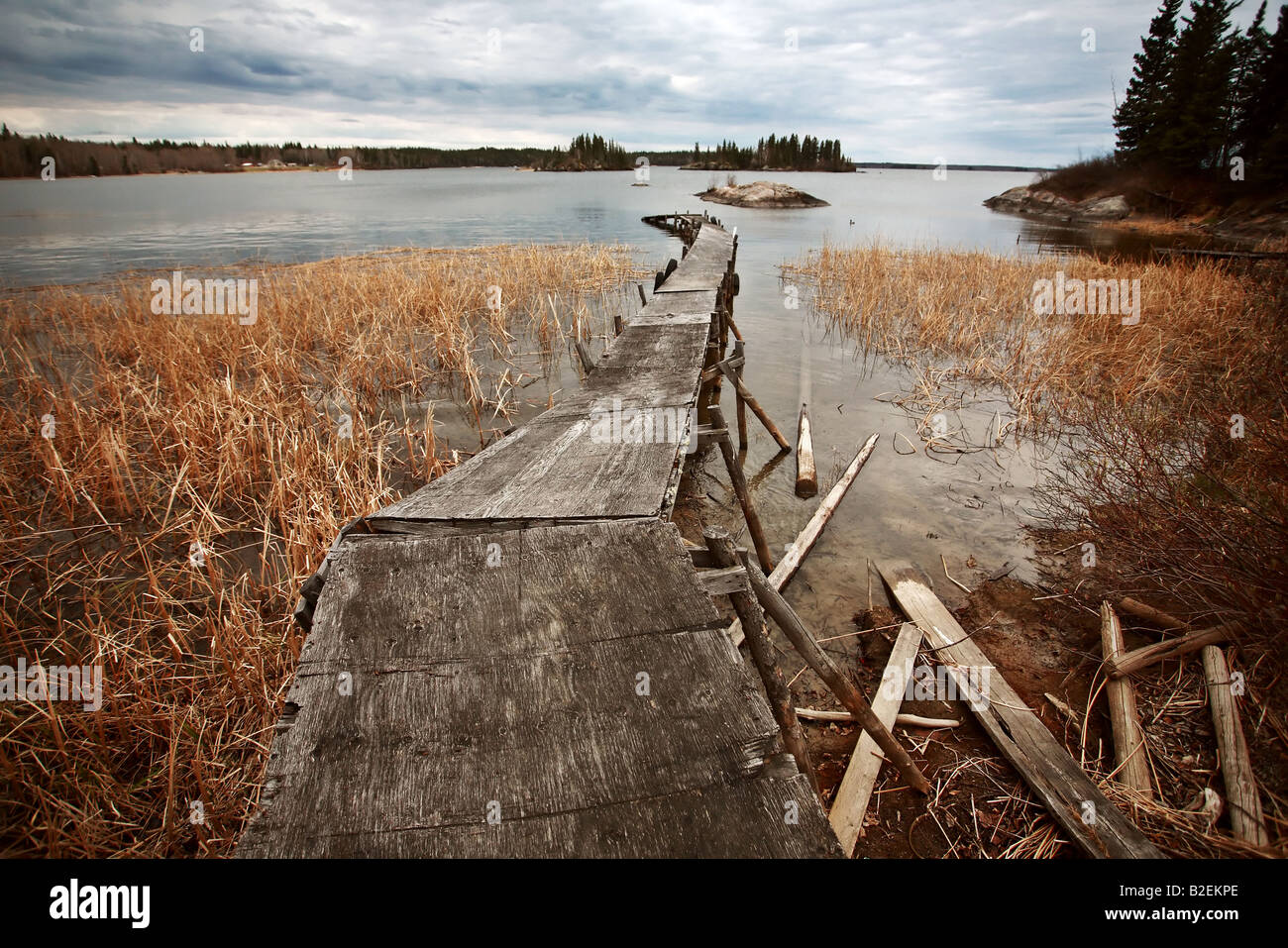 Dilapidated dock on Reed Lake in Northern Manitoba Stock Photo - Alamy