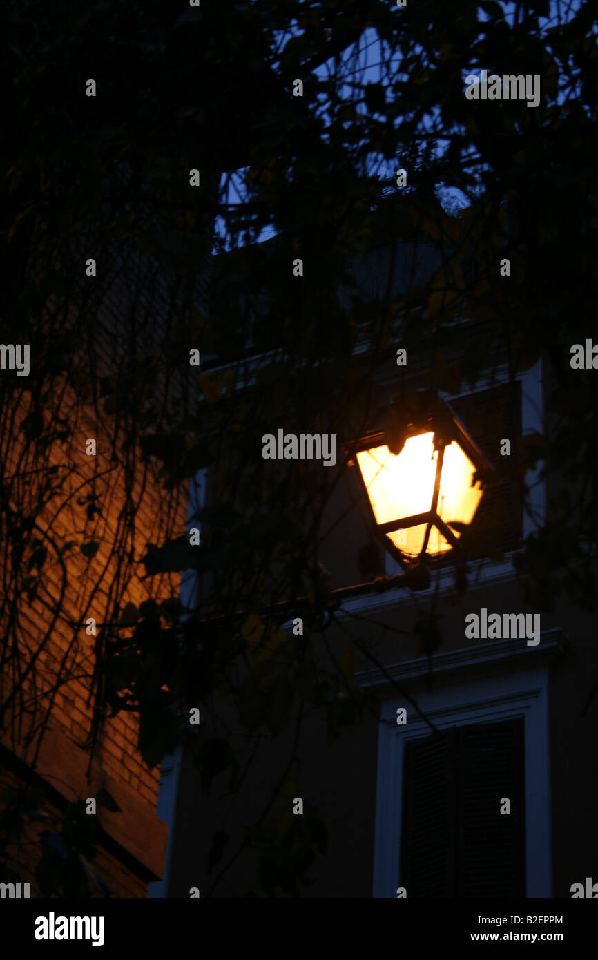 one street lamp post pole at night Stock Photo - Alamy