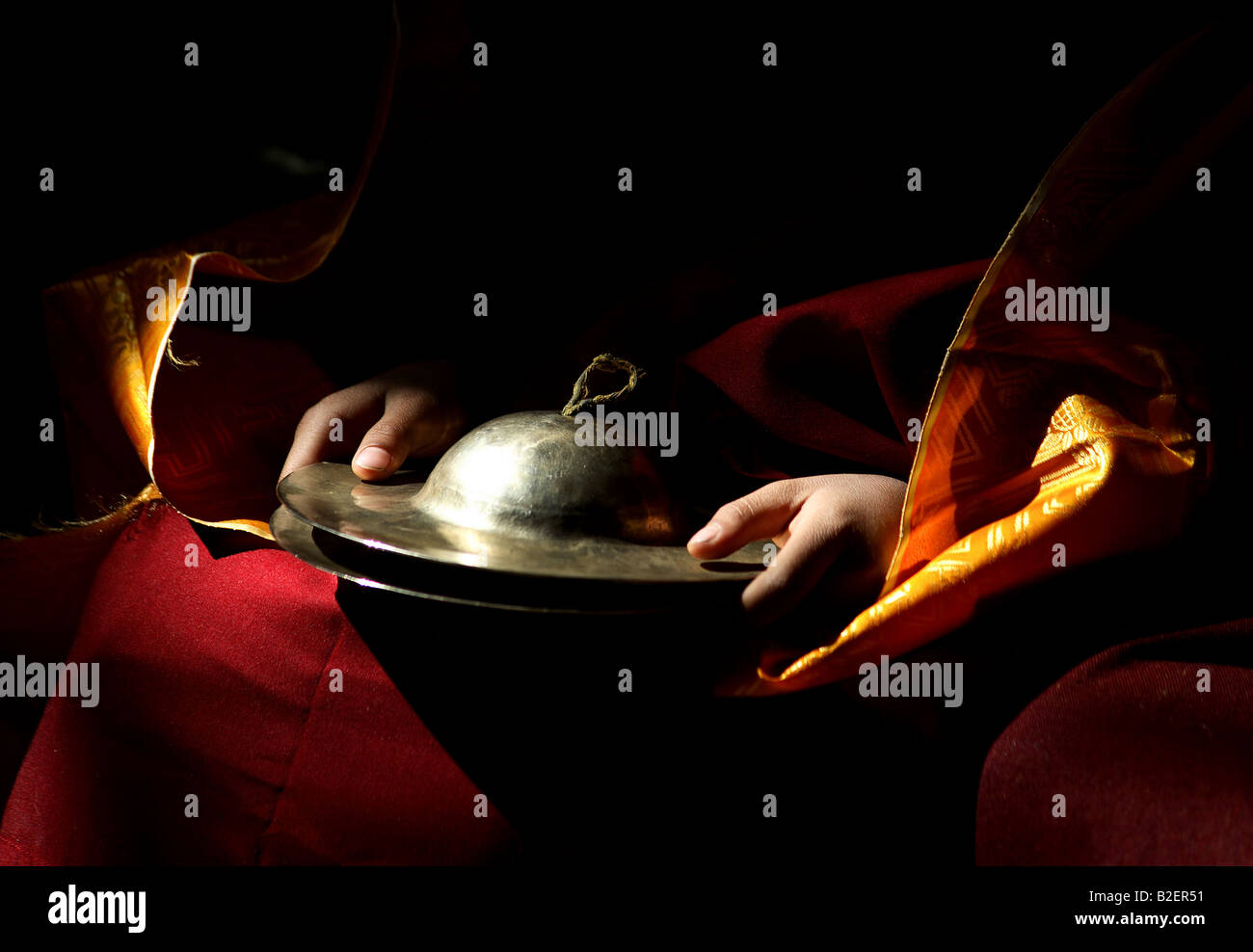 Monk ceremony hi-res stock photography and images - Alamy