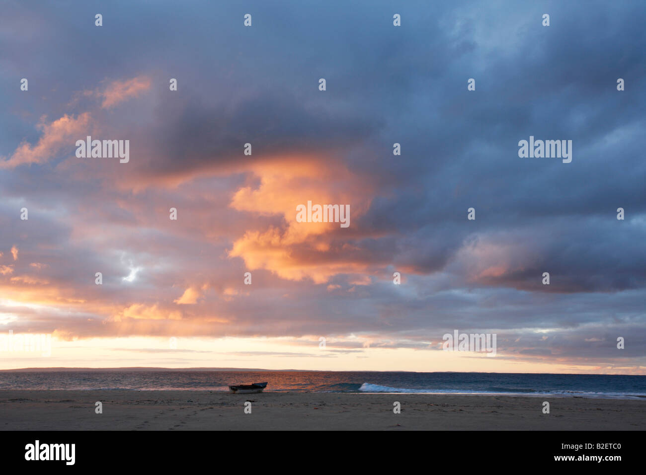 Moody coastal beach scene hi-res stock photography and images - Alamy