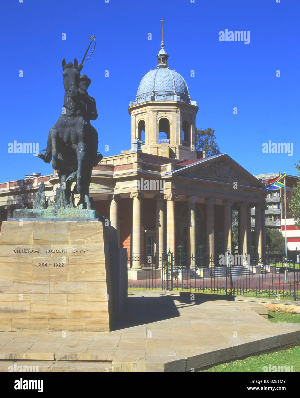 4th Raadsaal monument in Bloemfontein Stock Photo - Alamy