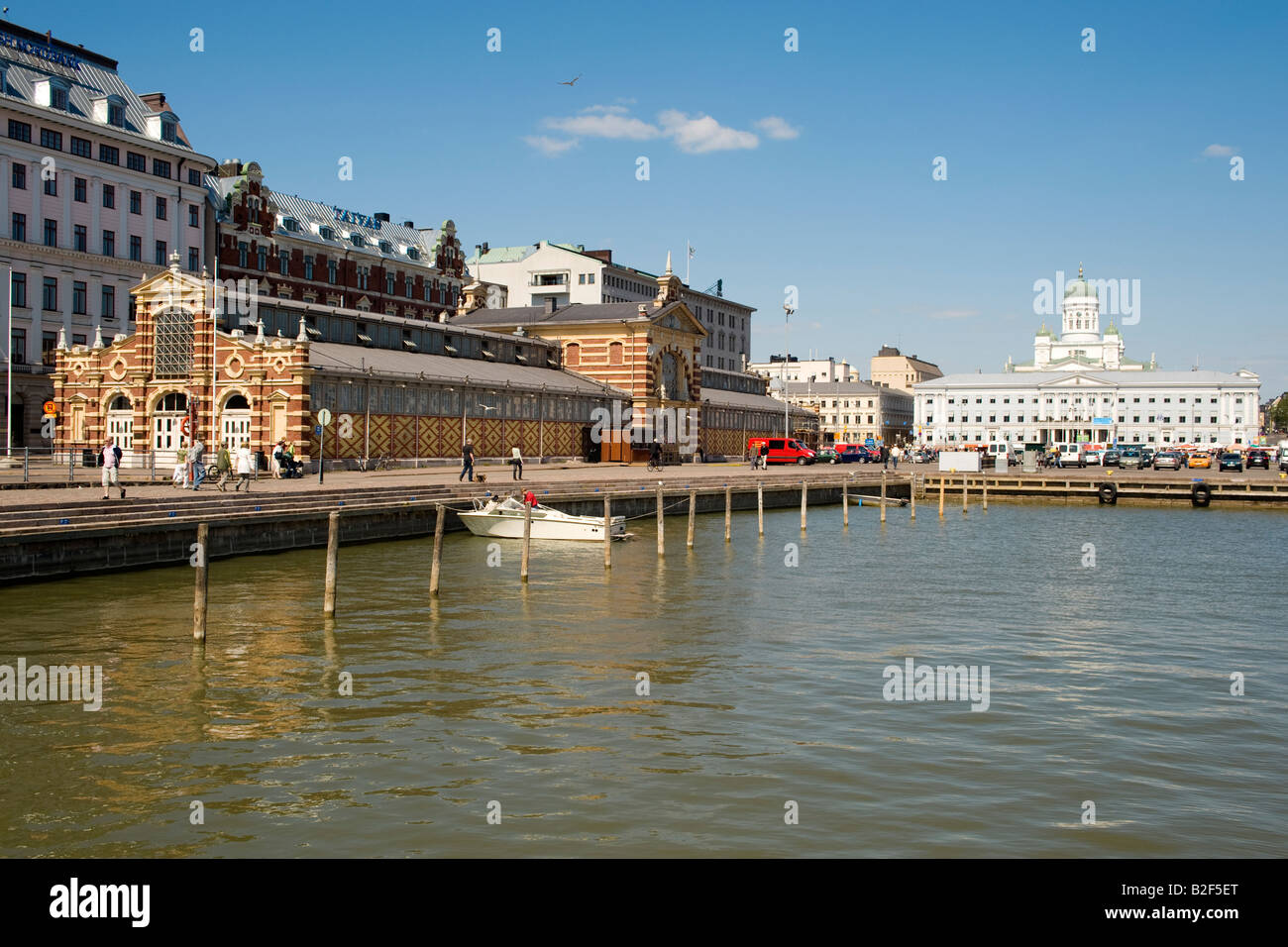 Wanha Kauppahalli, Old market hall at market square, Kauppatori ...