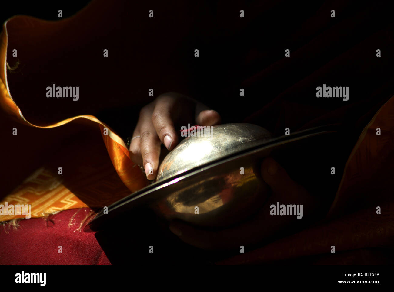 Tibetan cymbals hi-res stock photography and images - Alamy