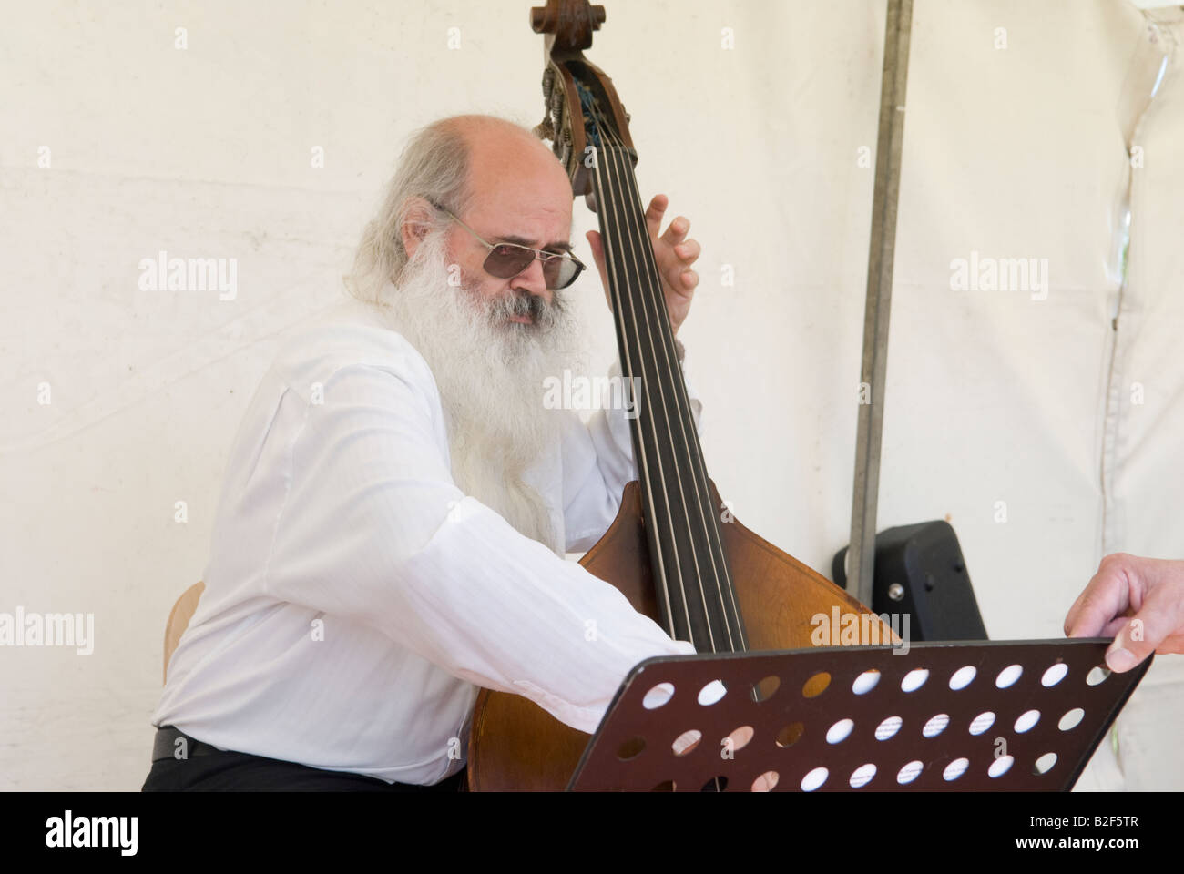 Man playing double bass hi-res stock photography and images - Alamy