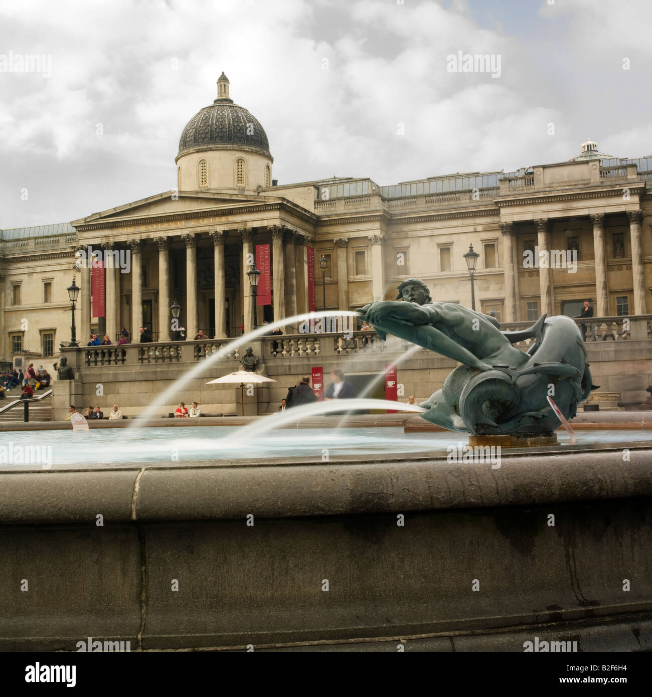 National Portrait Gallery forms a backdrop the fountains in Trafalgar ...