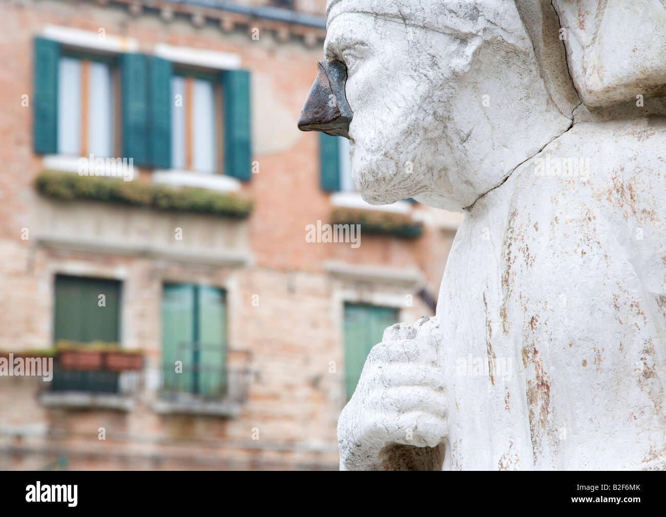 statue of Senor Antonio Rioba Campo dei Mori Venice Italy Stock Photo ...