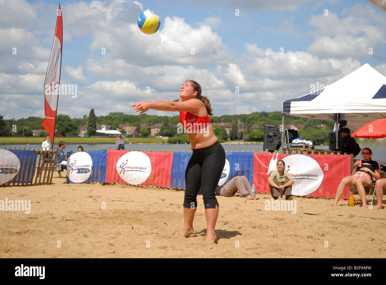 Play beach volley hi-res stock photography and images - Alamy