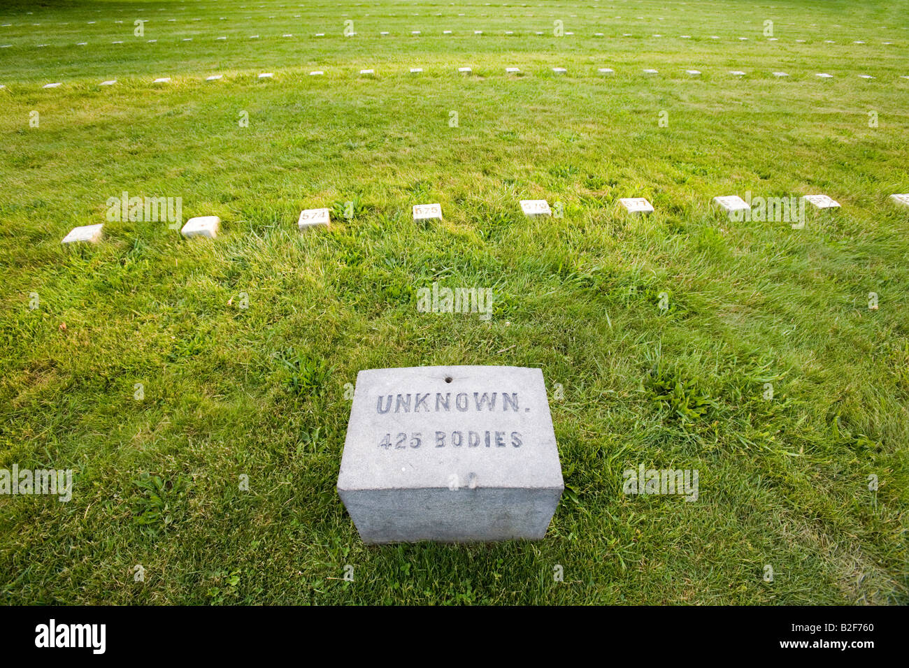 The soldiers grave hi-res stock photography and images - Alamy